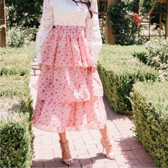 Rachel Parcell | Skirts | New Rachel Parcell Tiered Floral Skirt | Poshmark